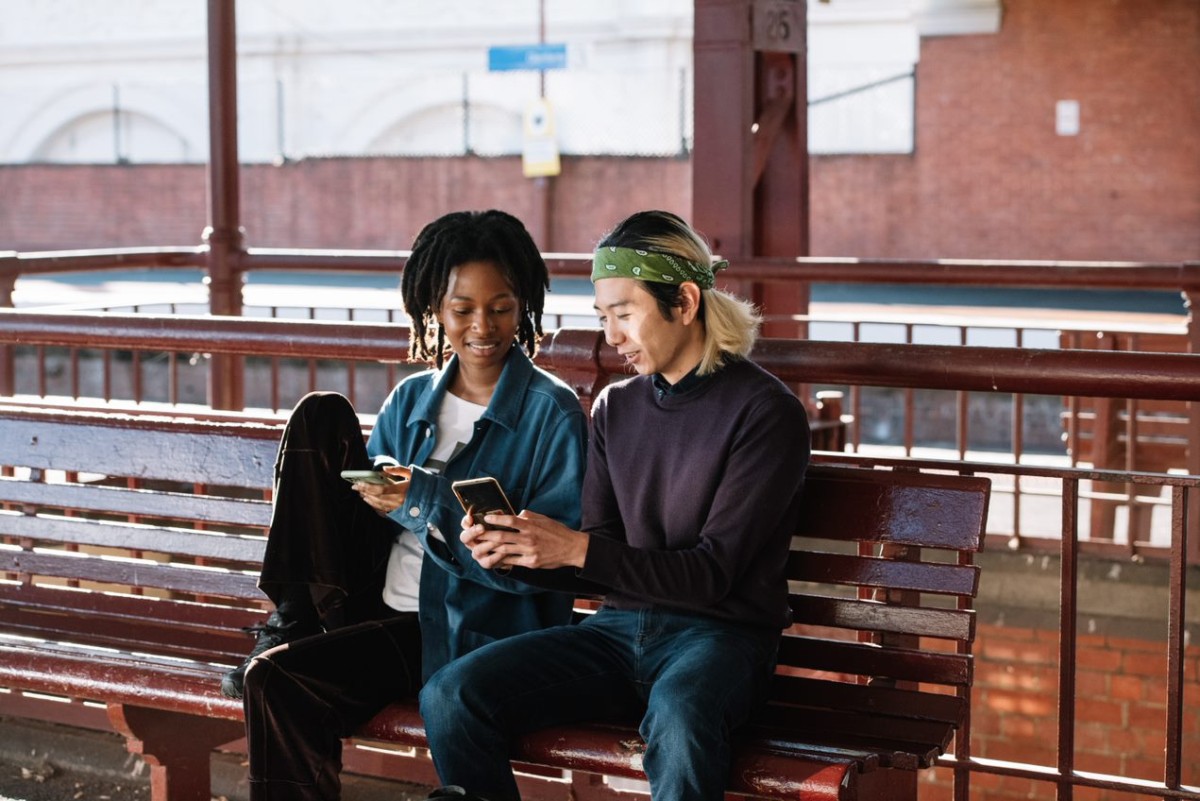 group chats led by professionals | headspace